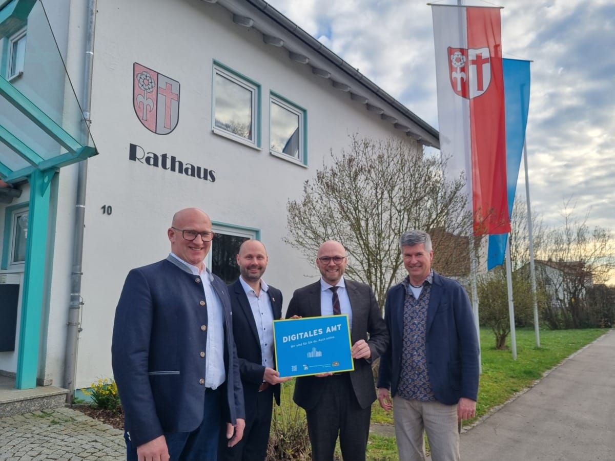 „Digitales Amt“ | Gemeinde Kutzenhausen wird von Minister Mehring ...